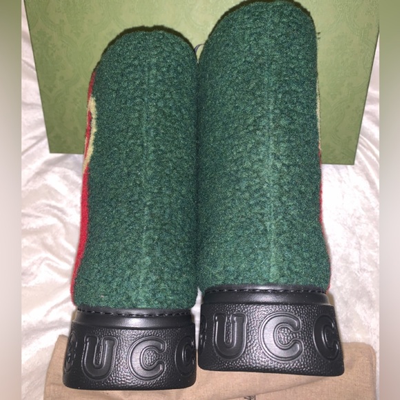 Gucci | Shoes | Gucci Auckland Interlock Furry Boots | Poshmark